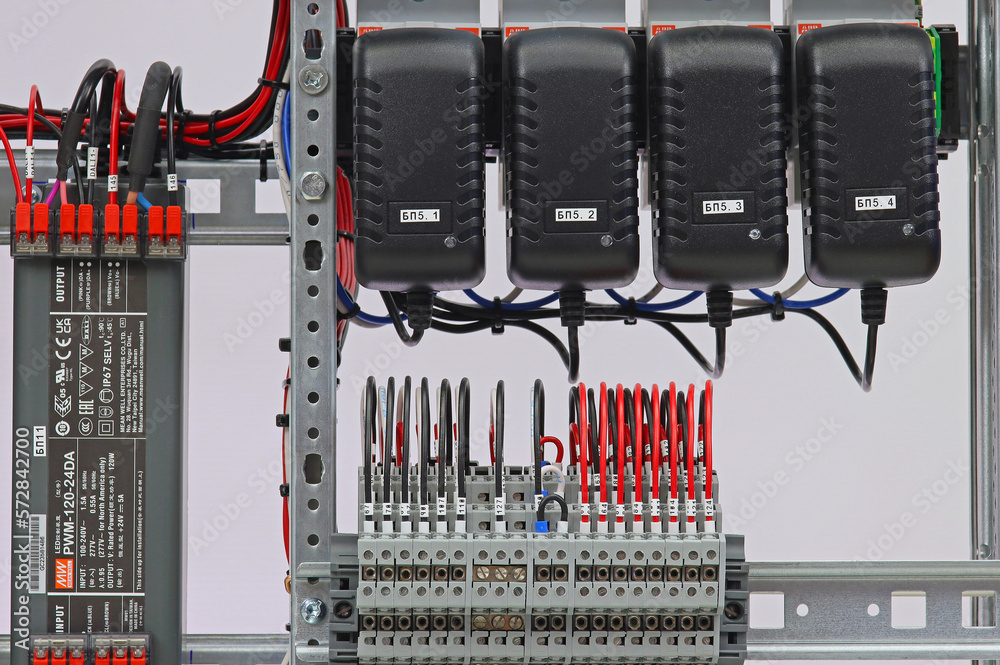 Electrical terminals for connecting electrical copper wires in the ...