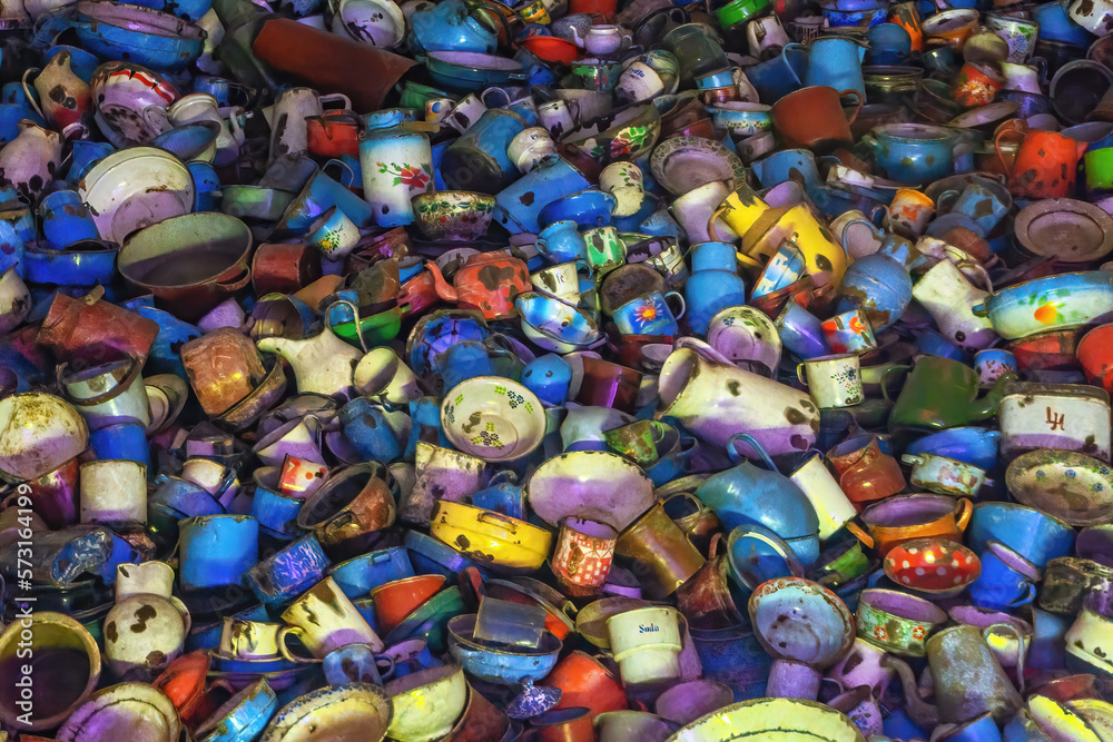 Prisoners' kitchen tools in barracks of Auschwitz-Birkenau ...