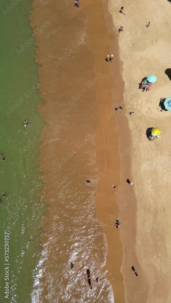 Imagem aérea da região da Enseada Azul em Nuva Guarapari. Vista de ...