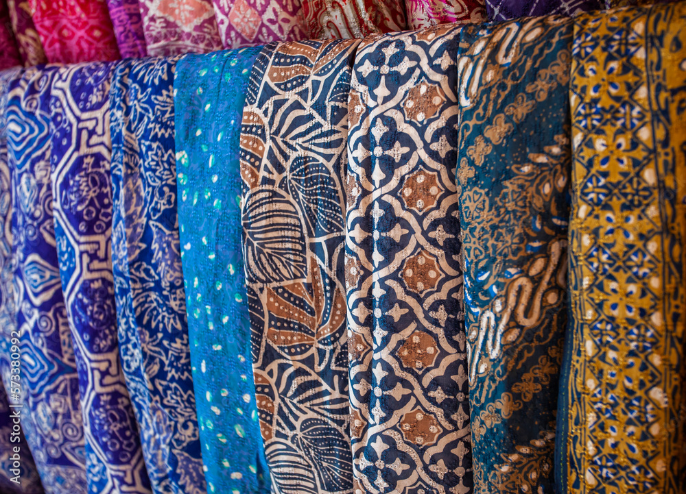 Foto de Various Batik motifs, Batik is a traditional Indonesian cloth ...
