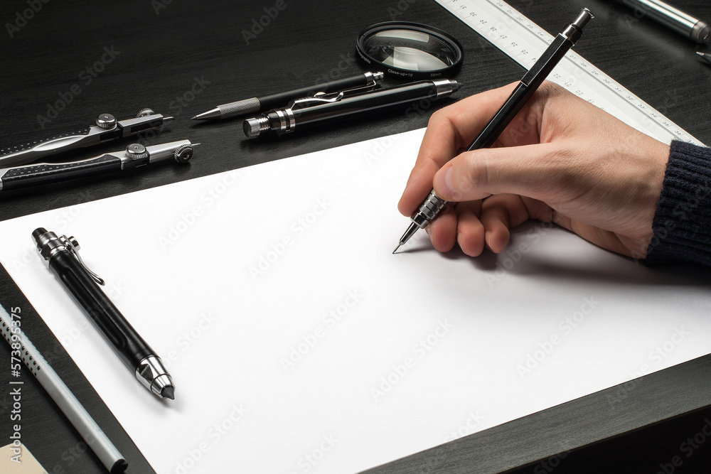 Foto de Blank paper template for sketching, hand-drawn projects, mockup ...