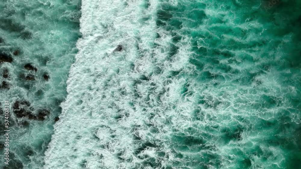 Texture background of waves rolling in turquoise paradise water. Long ...