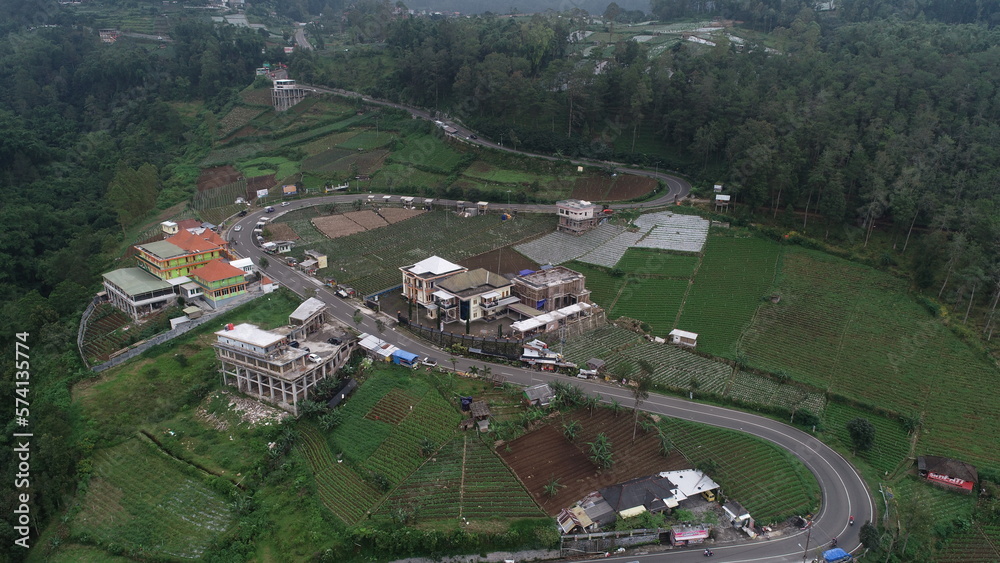 Foto de Telaga Wahyu is one of the tourist destinations in Magetan ...