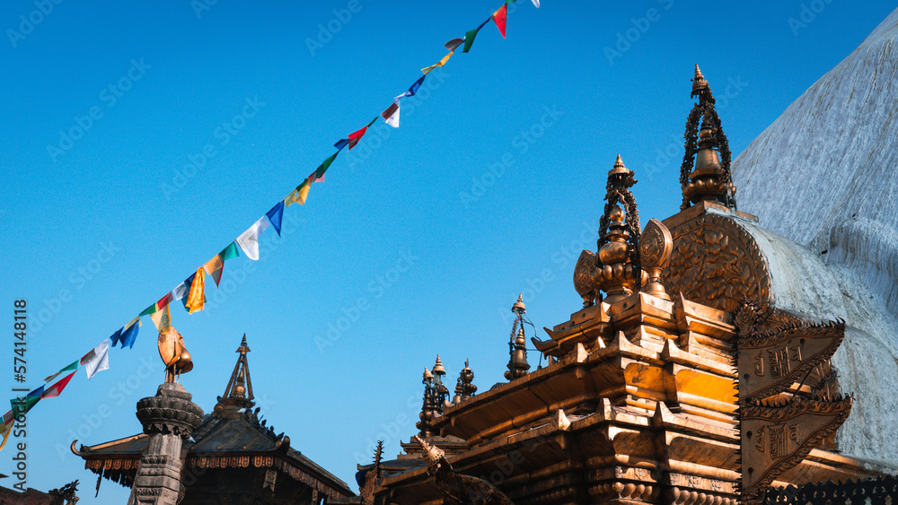Foto de Tibetan prayer flags hanging Monkey Temple Swayambhunath in ...