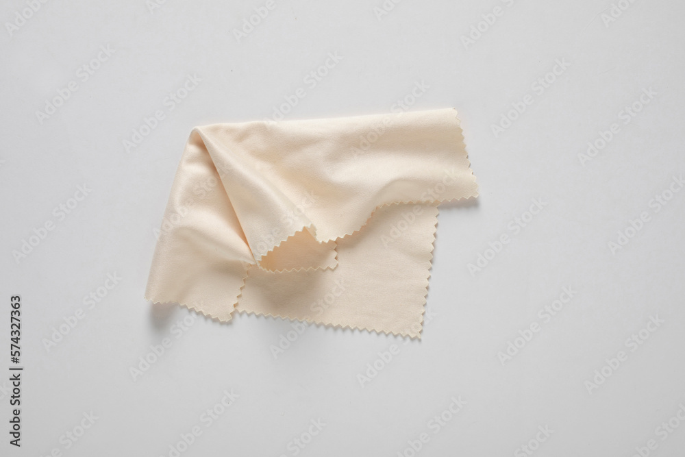 Soft rag for wiping glasses, folded microfiber cloth for cleaning ...