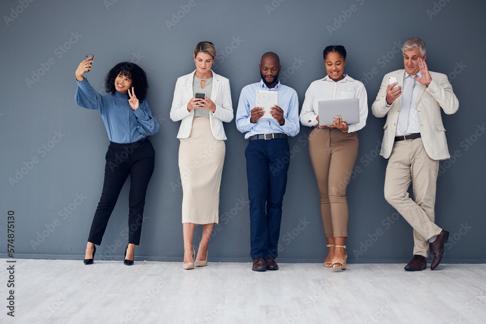 Business People Standing In Line