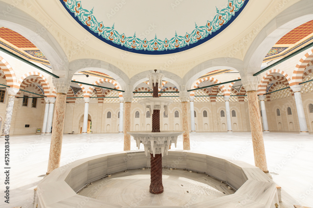 Camlica Mosque (Camlica Cami) Photo, Uskudar Istanbul, Turkiye Stock ...