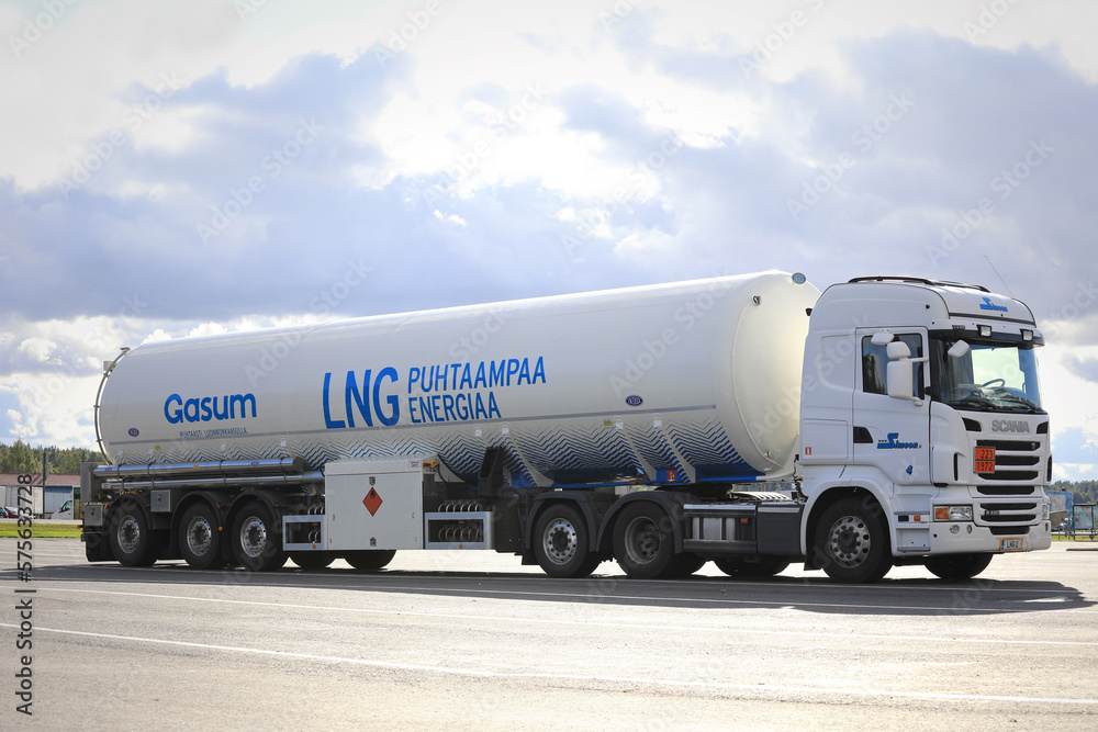 White Scania R Truck in front of Gasum Semi Tank Trailer for LNG ...