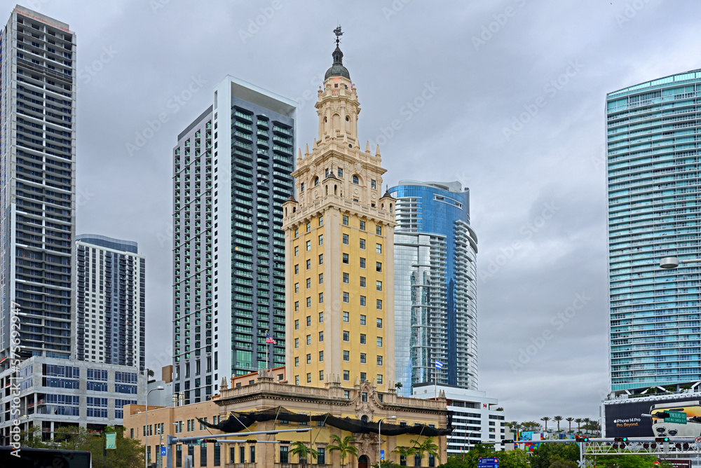 Freedom Tower, building in Miami, Florida. It was designed by Schultze ...