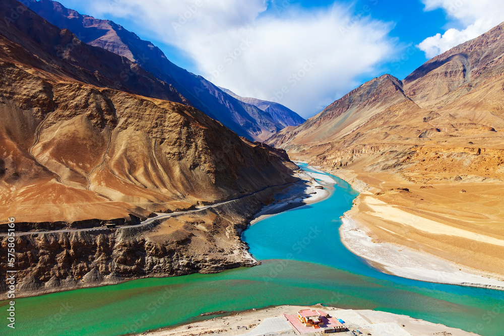 The Confluence of the Indus and Zanskar Rivers are two different colors ...