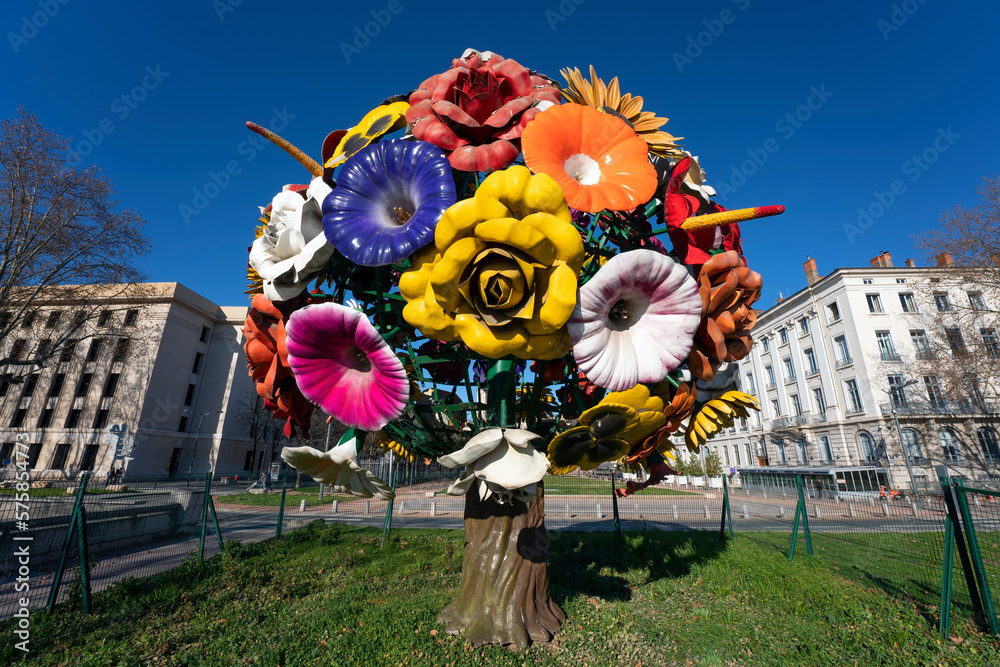The monument called the flower-tree located at Antonin Poncet place ...