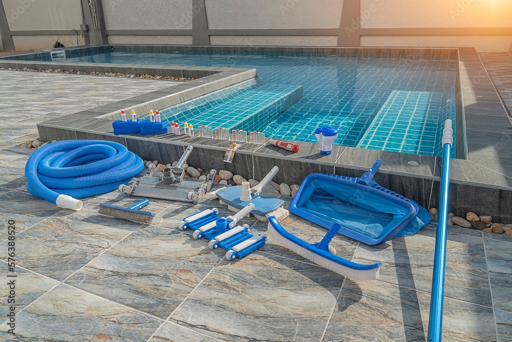 Service and maintenance of the pool.Check the PH of the pool.Liquid ...