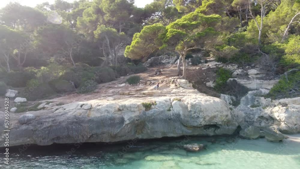 Cala Mitjana y Mitjaneta, en la costa sur de la isla de Menorca ...