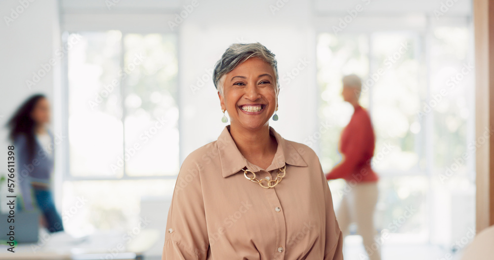 Senior business woman, leadership and smile for management, vision or ...