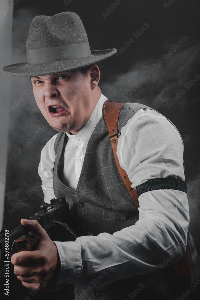 American gangster from Chicago. Early 20th century. Hat and formal suit ...