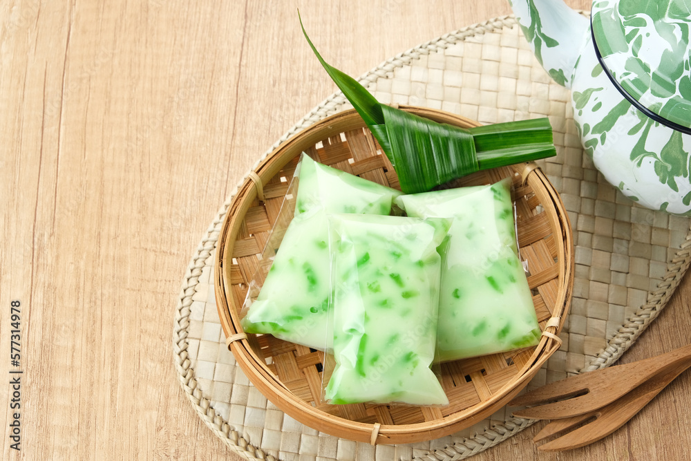 Kue Jentik Manis, Indonesian traditional snack made from hunkwe flour ...
