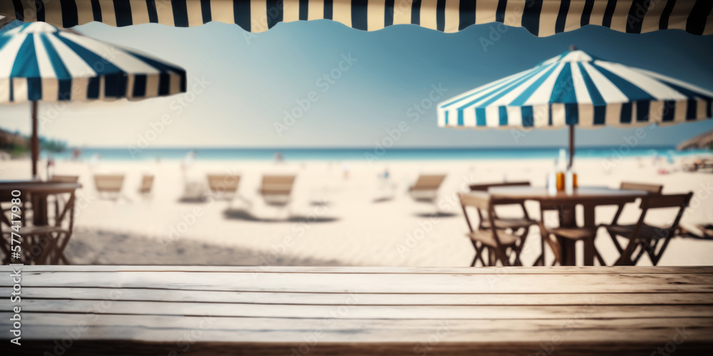 Plateau de table en bois, bar de plage avec fond flou de plage ...