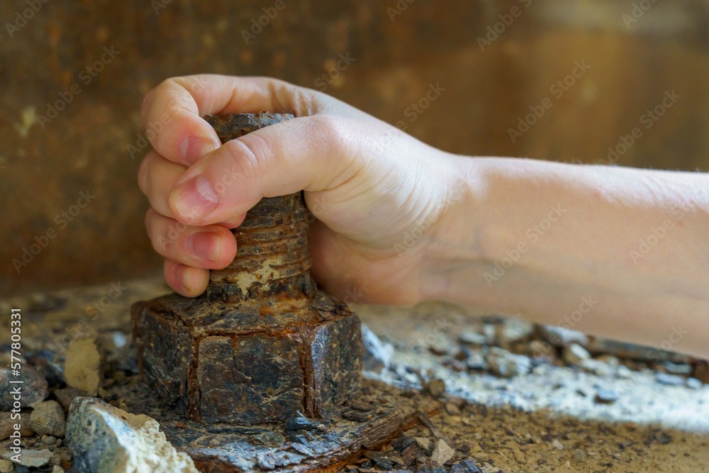 Demonstration of the size of the bolts on the example of a hand ...