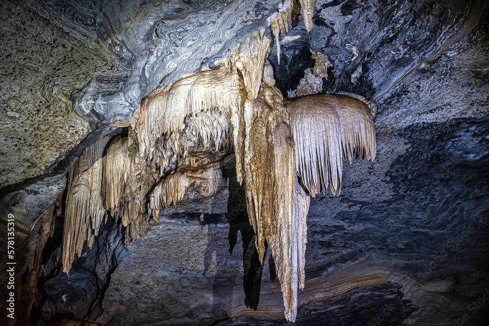 Limestone cave of stalactite and stalagmite formations, Gruta da Lapa ...