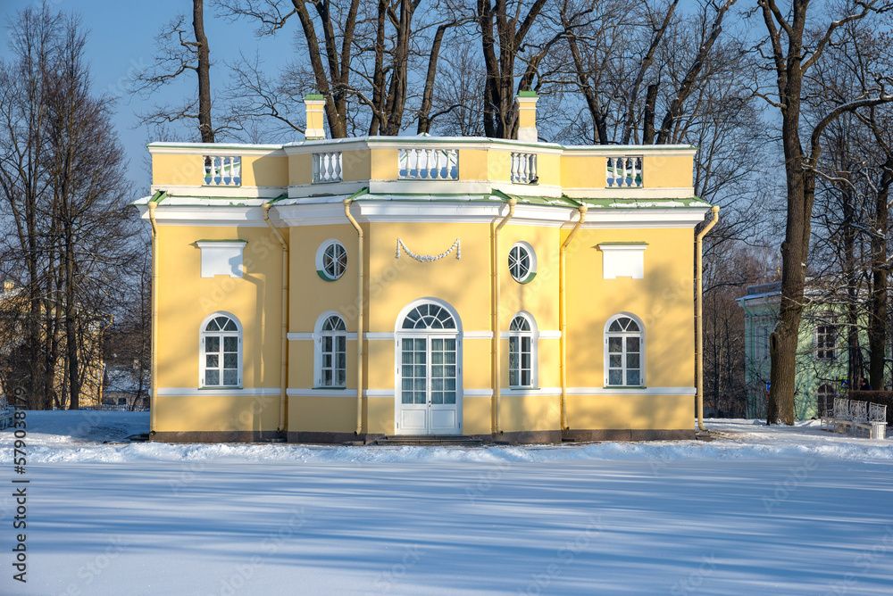 Pavilion "Upper Bath" (bath pavilion for members of the imperial family ...