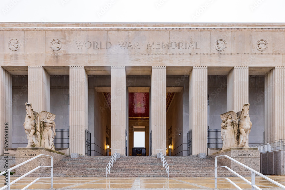 Exterior view of the Soldiers Memorial Military Museum Stock Photo ...
