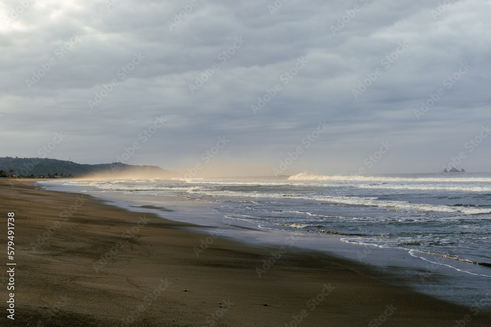 Playa de Puerto Rico en la provincia de Manabi - Ecuador Stock Photo ...