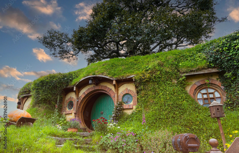 MATAMATA- NEW ZEALAND -NOVEMBER -2- 2022: Hobbiton - movie set created ...