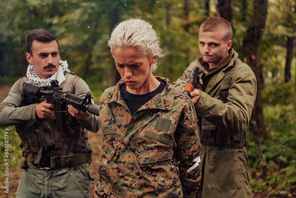 Terrorists was capture alive woman soldier and interrogation her on ...