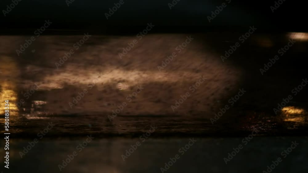 Video „Atmospheric video of rainstorm in a night city.Heavy rain and ...