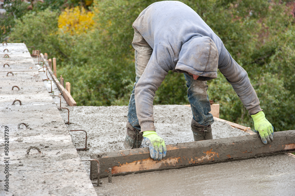 Leveling screed on fresh concrete solution of the future multi-storey ...