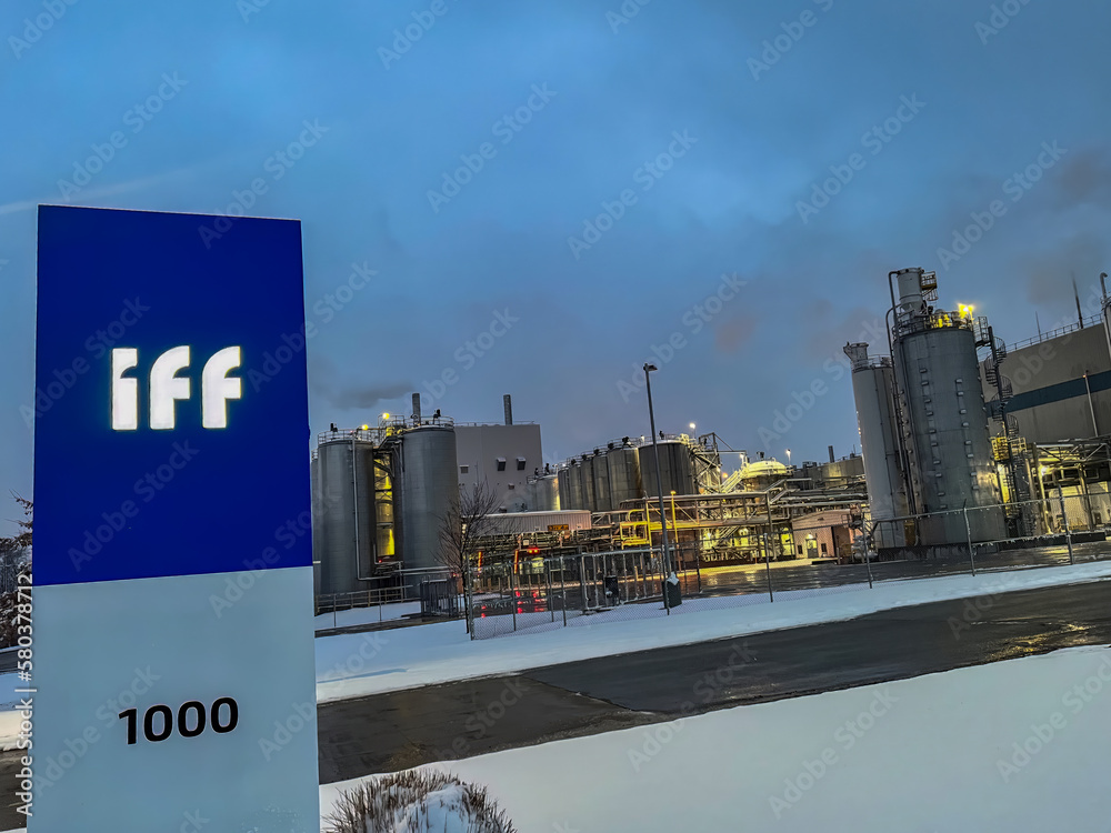 Cedar Rapids, Iowa, USA - 3.2023 - Main entrance view from the road to ...