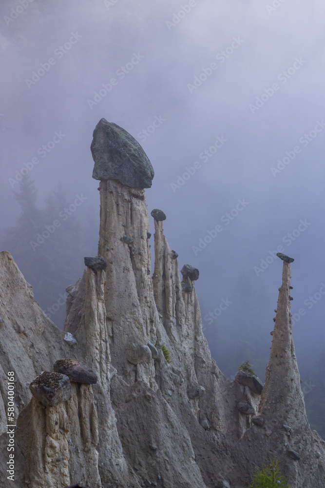 Earth pyramids of Platten (Erdpyramiden - Piramidi di Plata) near ...