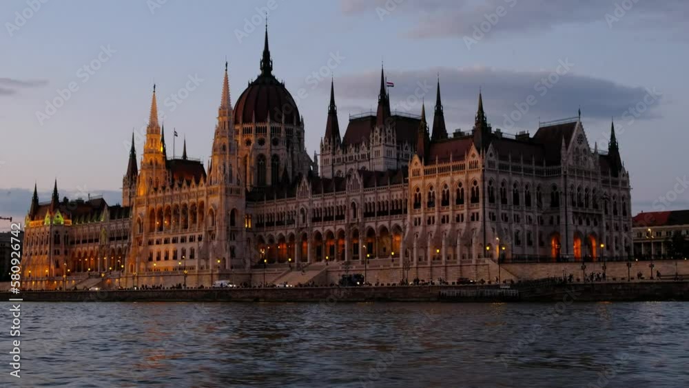 The Hungarian Parliament Building, Országház, the Danube River, golden hour, Parliament of ...
