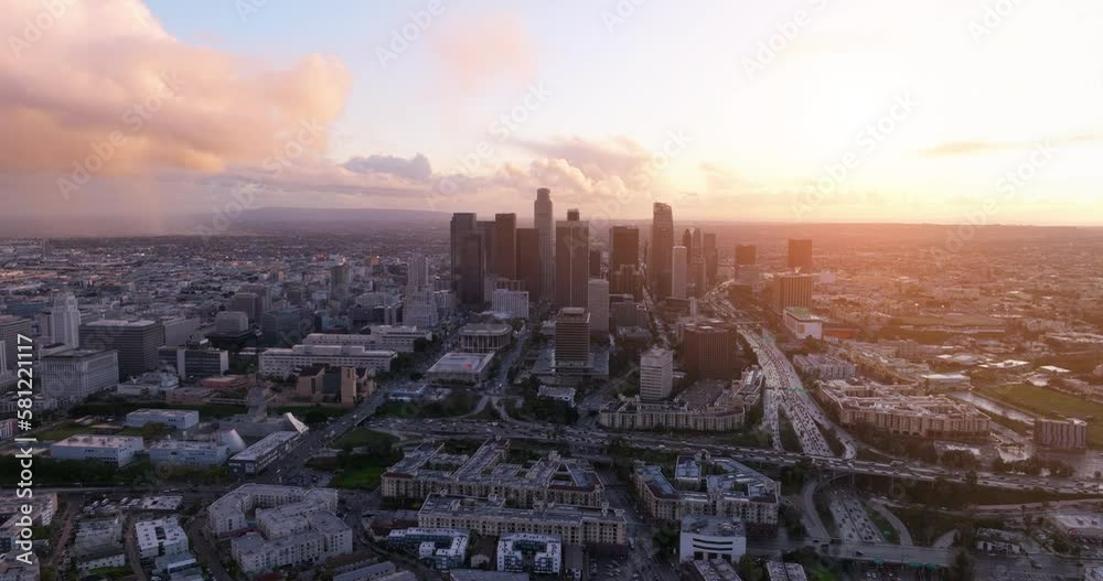 Video Stock Los Angeles, California skyline and skyscrapers from above ...
