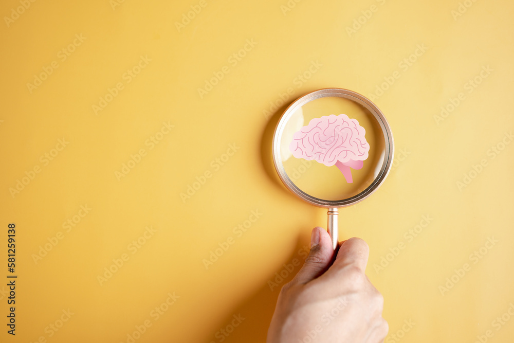 Magnifier focus to human brain icon, idea creative intelligence ...