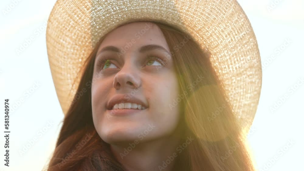 Happy face of a happy girl. Open smile healthy teeth. Portrait of a ...