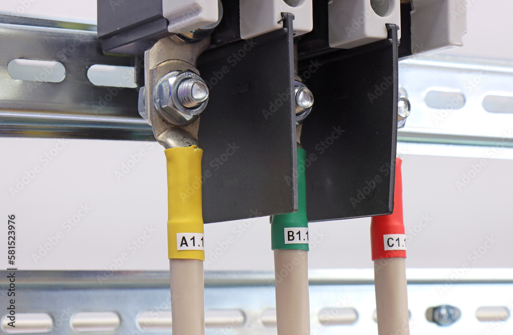 Connection of the power copper insulated wire to the circuit breakers ...