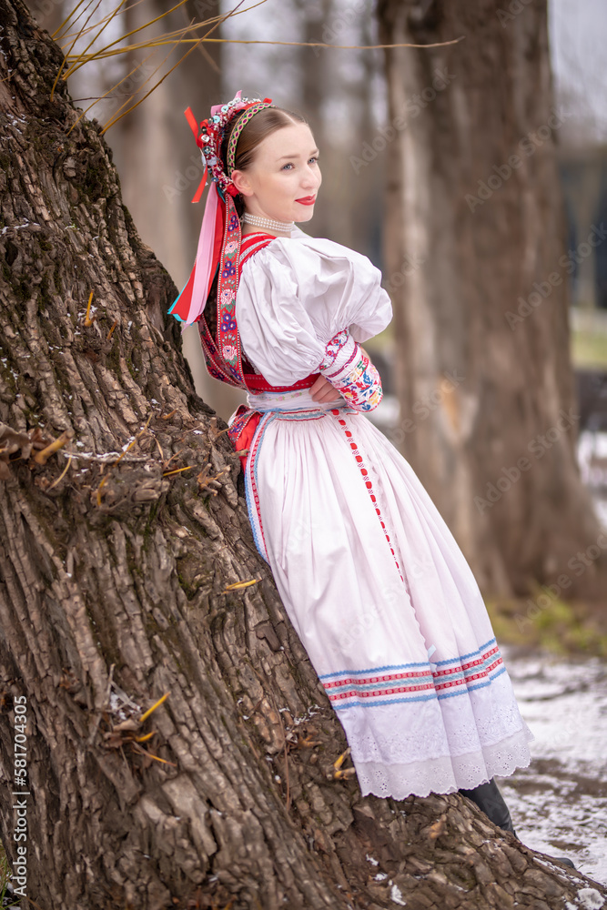 Beautiful woman wearing traditional Eastern Europe folk costumes ...