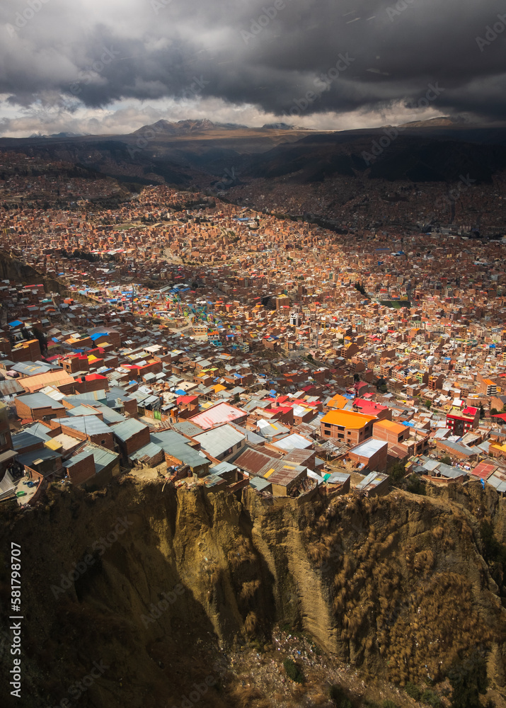 Foto de vertical of La Paz Bolivia Stadium, Aerial Above Capital City ...