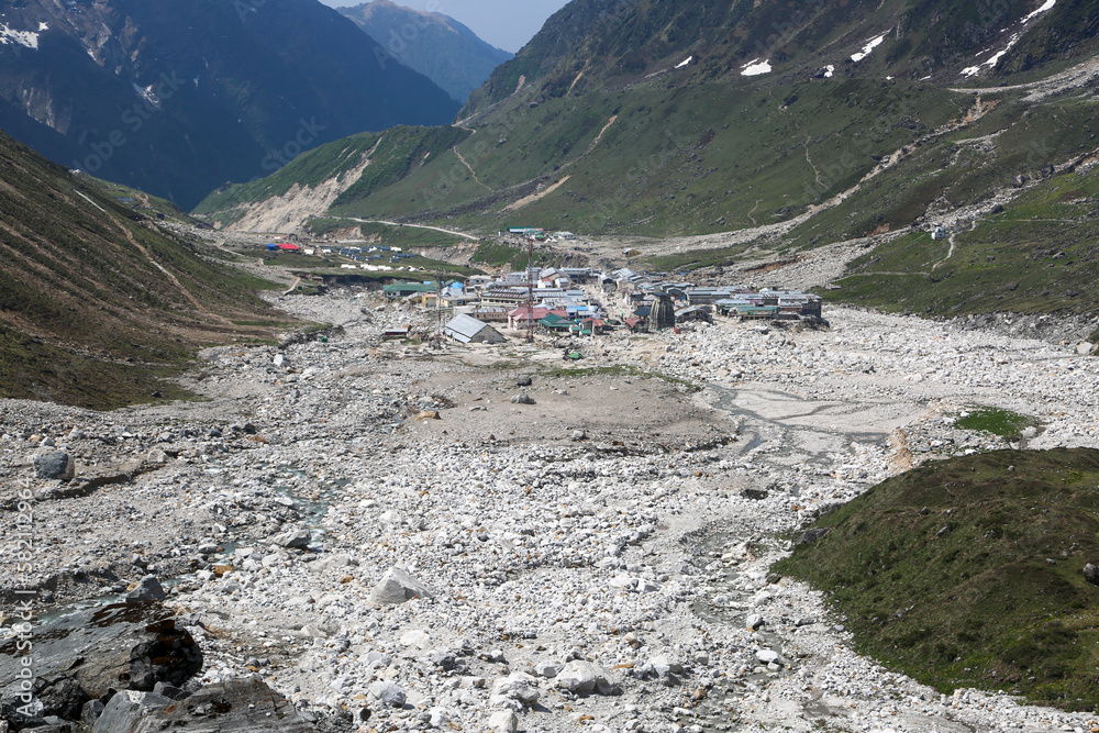 Kedarnath temple aerial view after Kedarnath Disaster 2013. Kedarnath ...