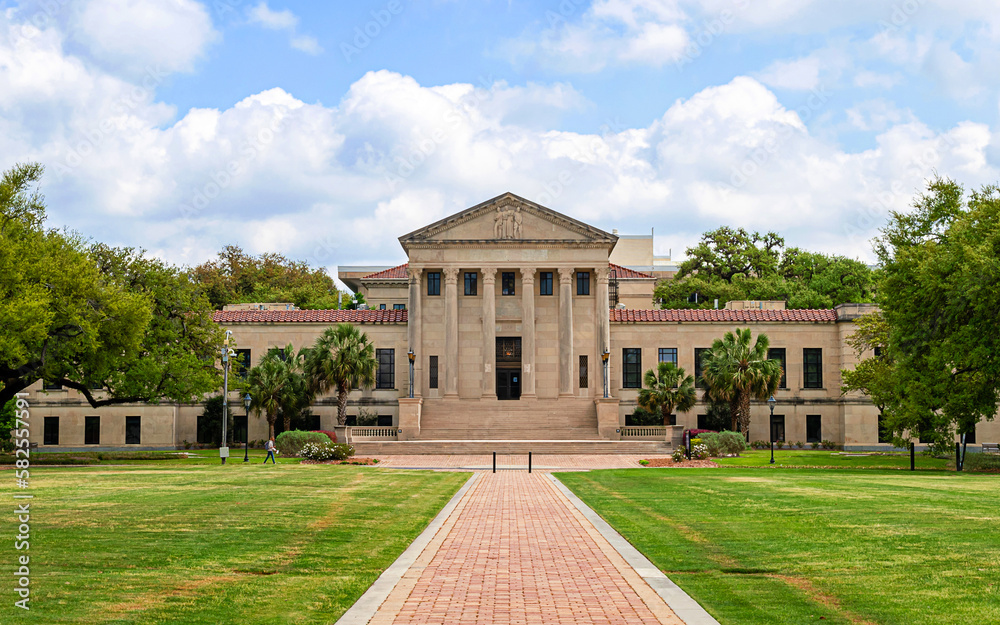 Law school building at LSU campus. Louisiana State University Stock ...