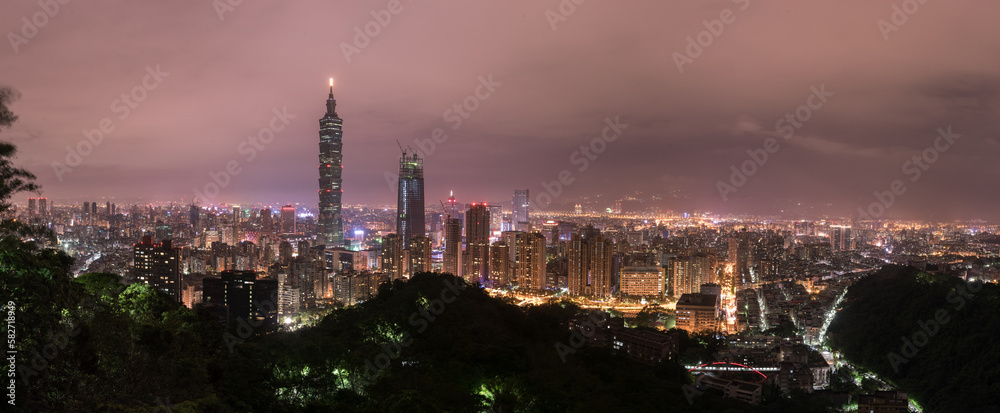 Taipei, Taiwan. Night Panorama. Skyline. Cityscape. 101 Business Tower ...