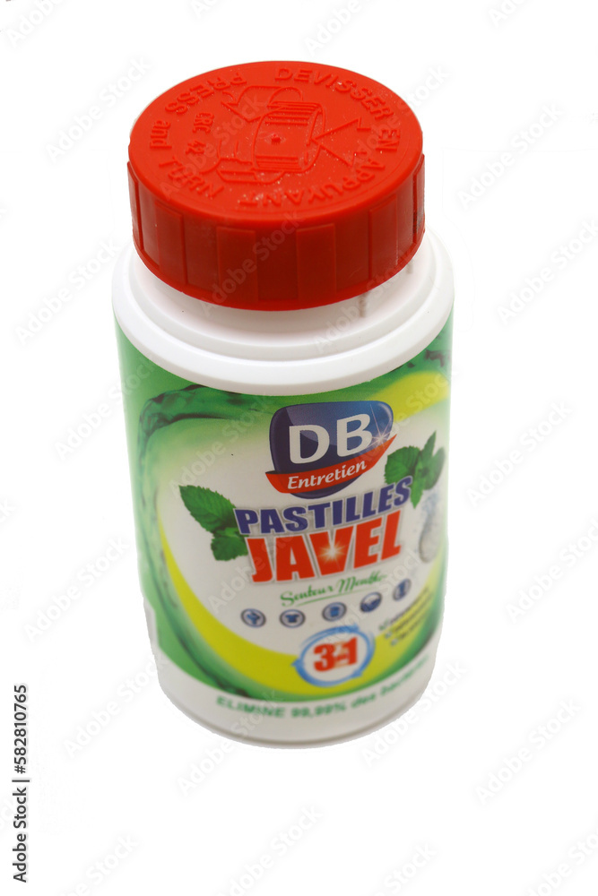 pastilles de javel de chez D B Stock Photo | Adobe Stock