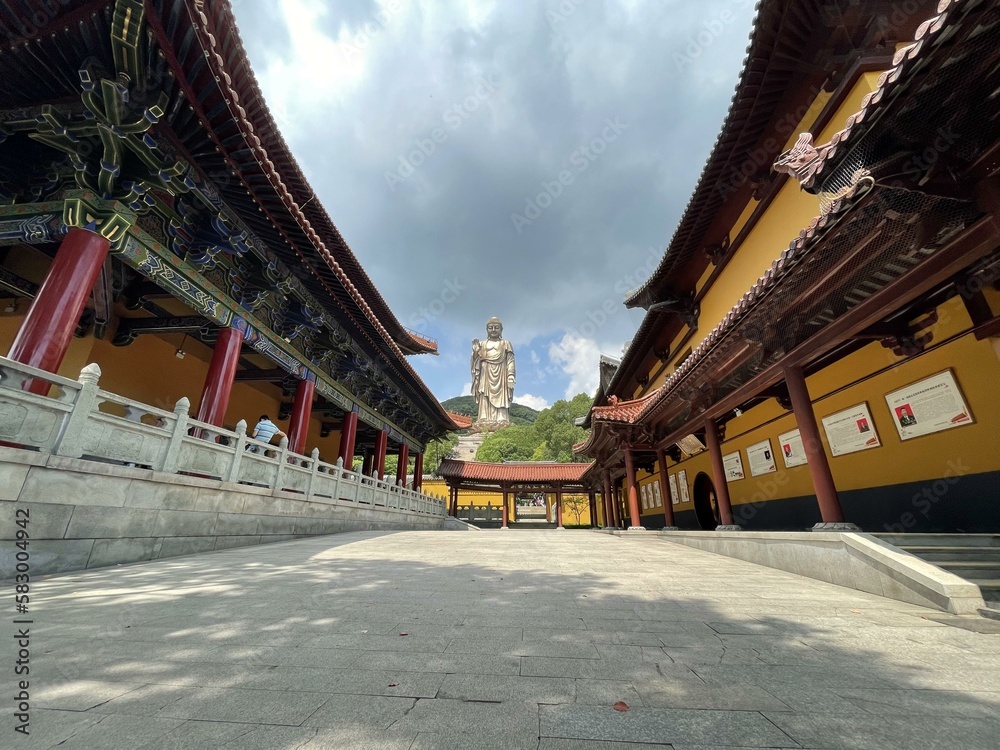 chinese temple，roof, building, Lingshan Buddha, monastery Stock Photo ...