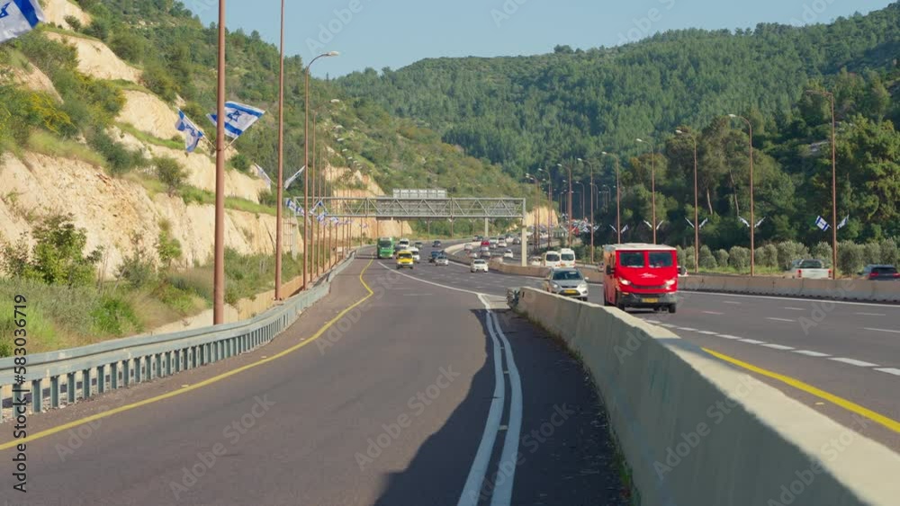 Highway 1 Tel Aviv to Jerusalem the main road on the way to Jerusalem ...