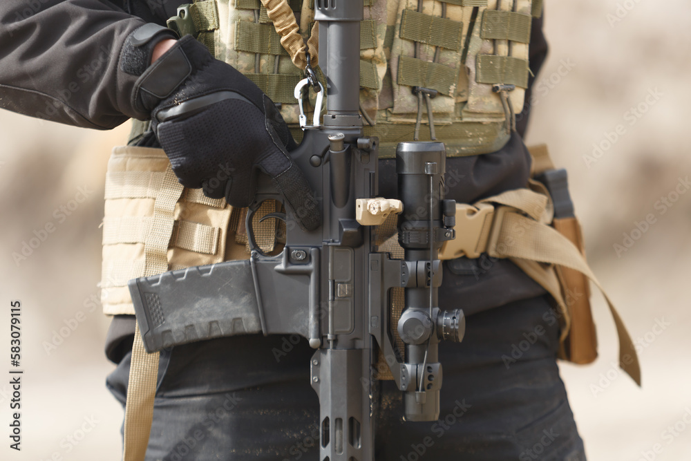 Ukrainian soldier equipped with modern American assault rifle with ...