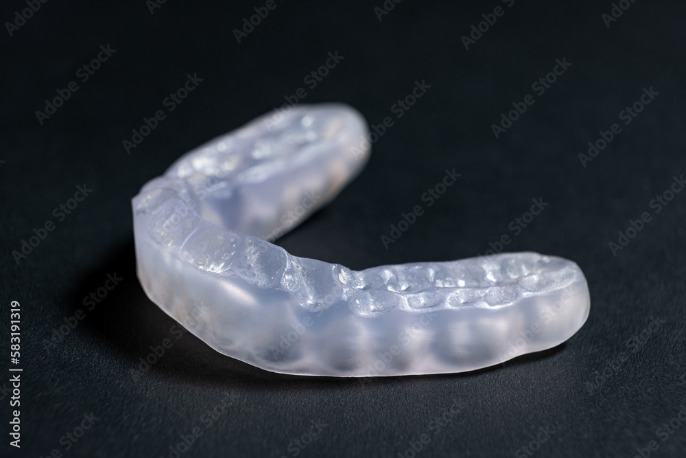 Dental mouthguard, splint for the treatment of dysfunction of the ...