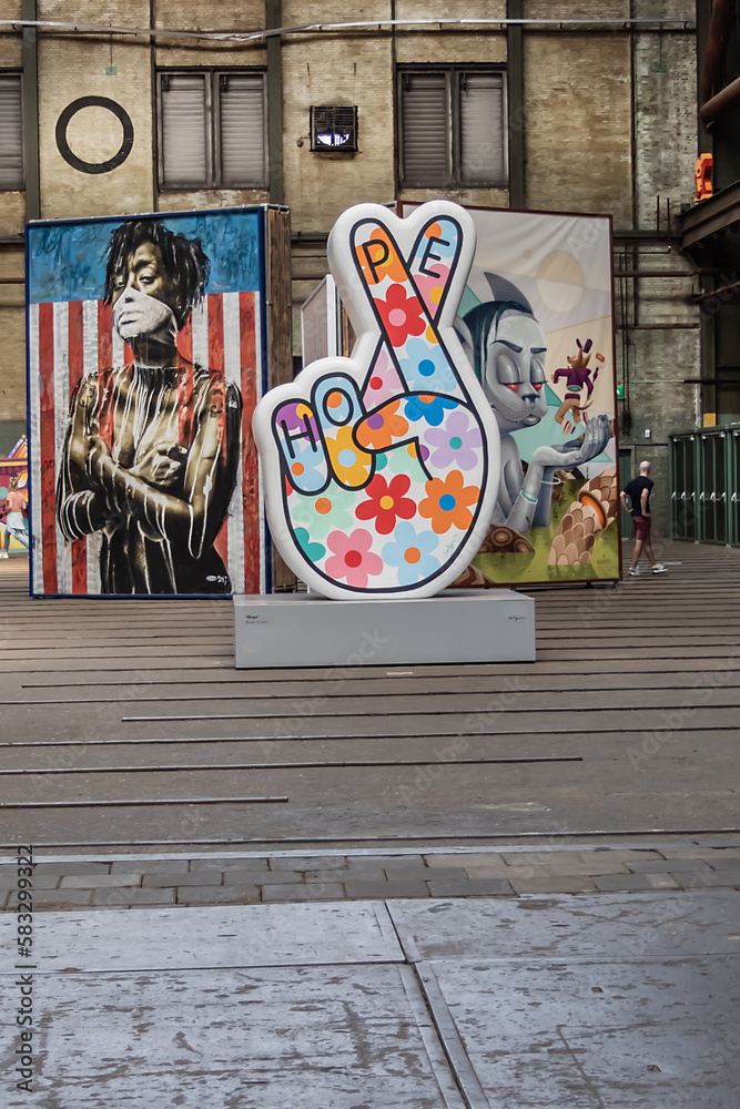 Foto de STRAAT - museum for graffiti and street art at NDSM shipyard ...