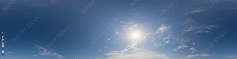 Foto de Seamless spherical equirectangular panorama of summer sky with ...