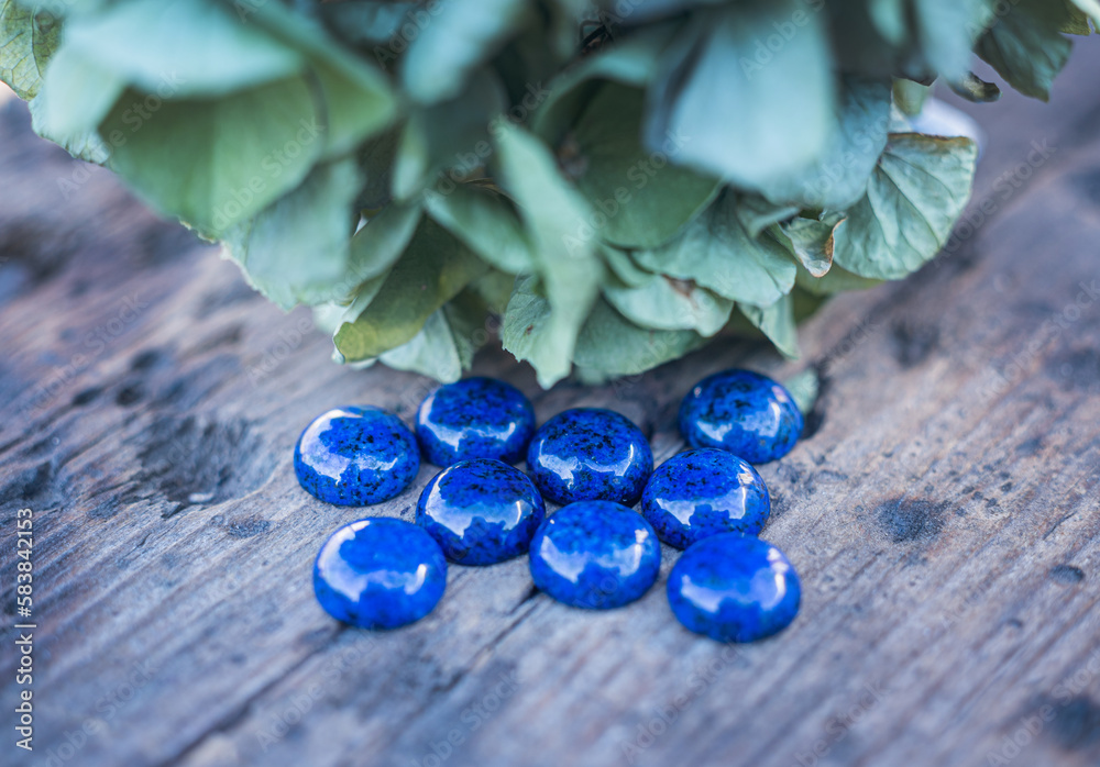 Lazurite is a mineral of the silicate class, an aluminosilicate with a ...